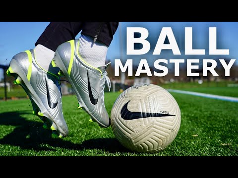 [Football Technique] Solo Ball Mastery Training In Nike Mercurial Vapor ...